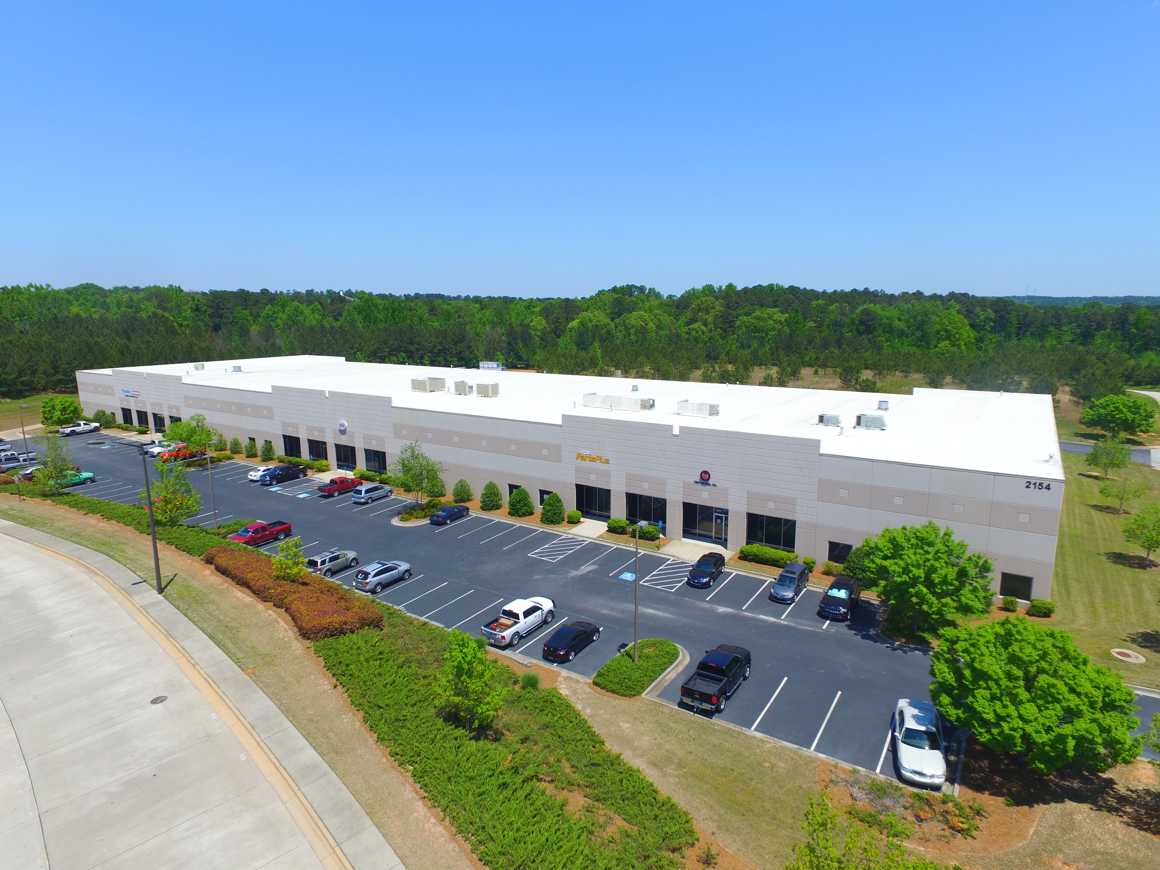 Eastview Business Center - Summit Real Estate Group